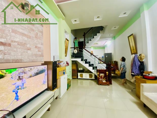 HẠ CHÀO 2.7 TỶ, DƯƠNG QUẢNG HÀM, HẺM NHỰA 8M THÔNG, NHÀ 4 TẦNG 5 PHÒNG ...
